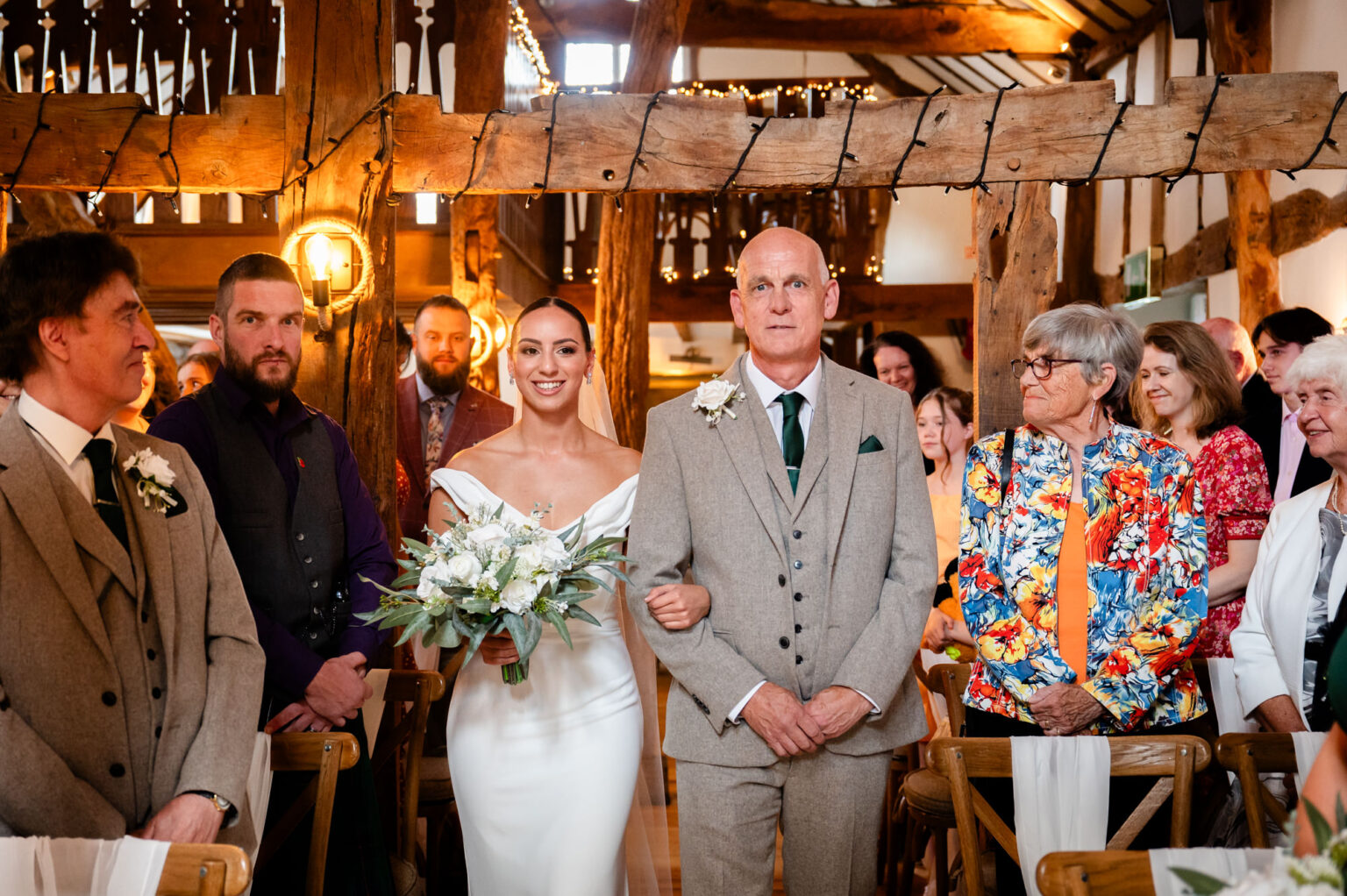 The Plough Inn Eaton Wedding Photography - Gabi and Mike - Thomas Demol ...